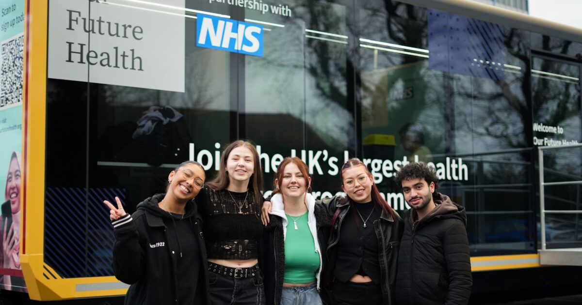 Meet the student paramedics on a mission to help others by taking part ...